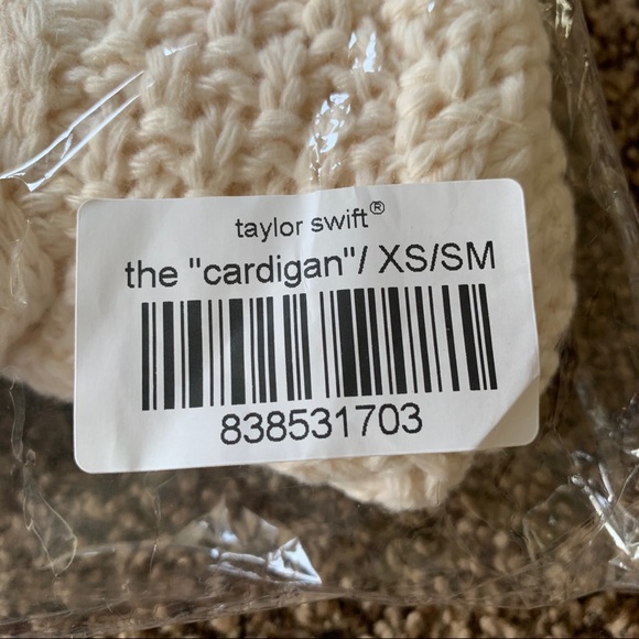 Taylor Swift | Sweaters | New Taylor Swift The Cardigan Evermore ...